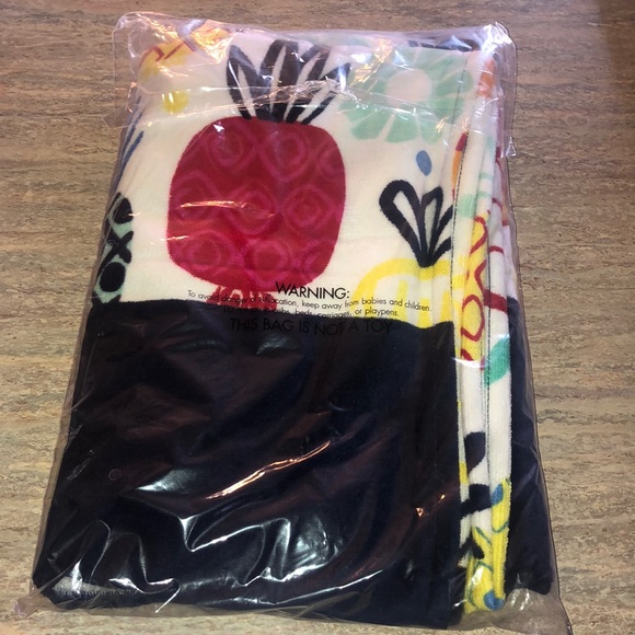 thirty-one | Bath | New Large Beach Towel | Poshmark